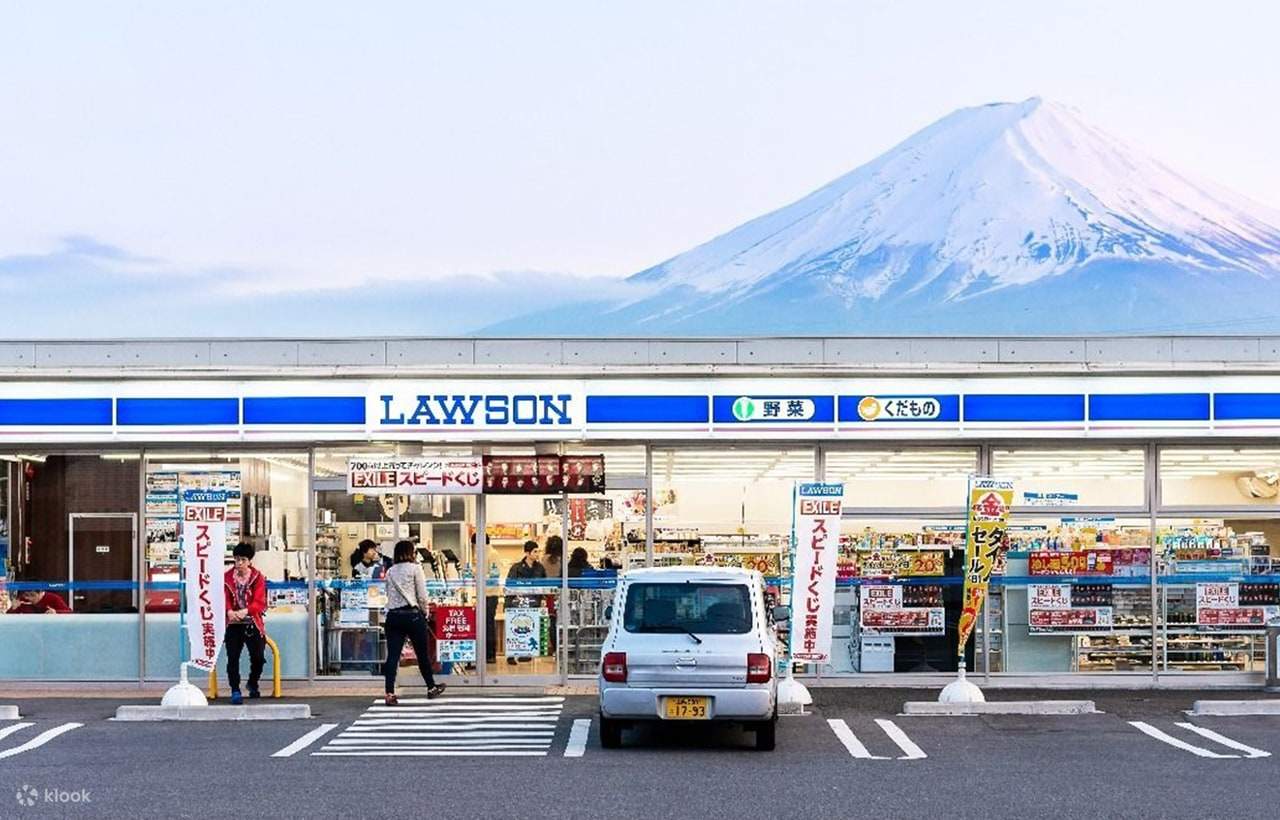 [Mount Fuji Popular Spots One-Day Tour] Arakurayama Sengen Park ...